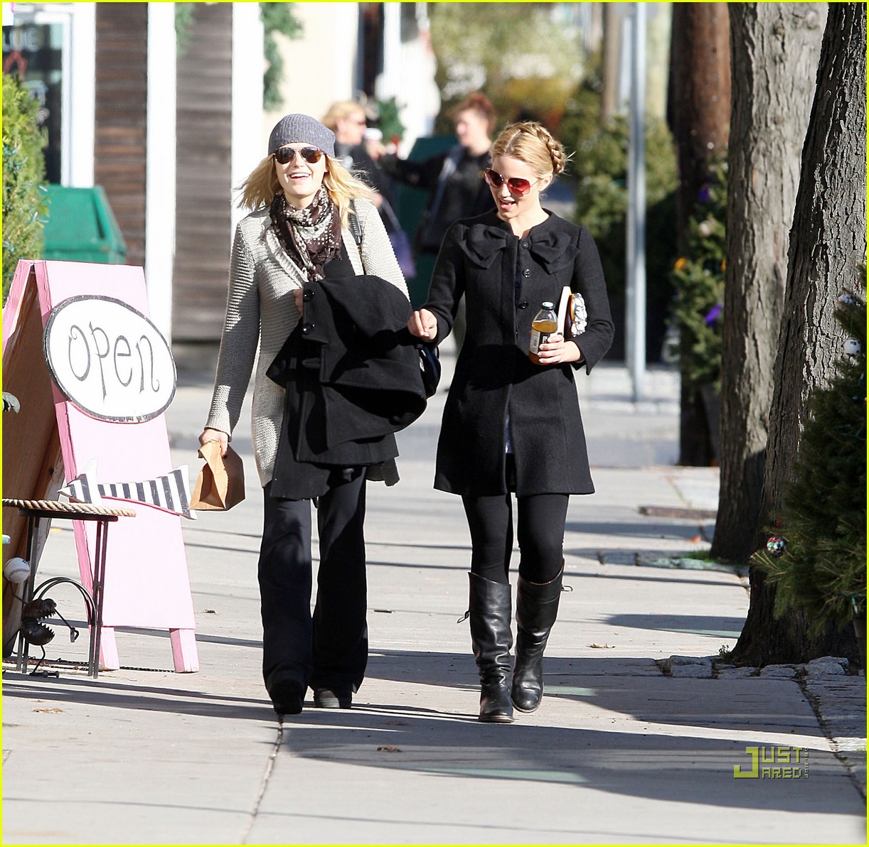 Dianna Agron: Carebear Stare!: Photo 2399794 | Adam Brody, Dianna Agron ...