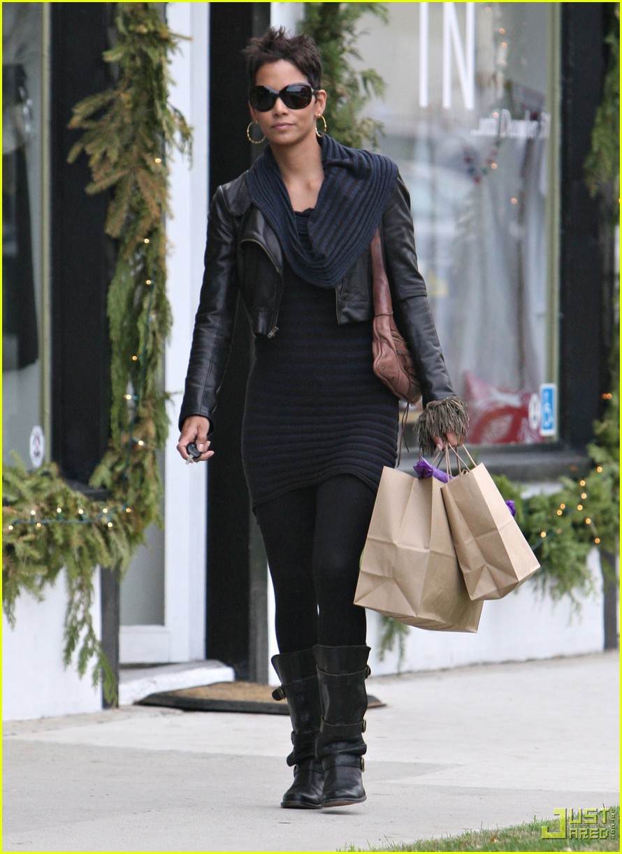 Halle Berry Goes Shopping at Soolip: Photo 2402124 | Halle Berry Photos ...