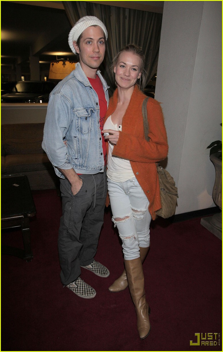 Tim Loden: Yvonne Strahovski's Boyfriend!: Photo 2403131 | Yvonne ...