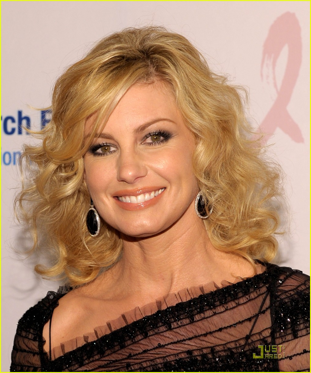 Faith Hill Looking Very Vartanian: Photo 2412641 | Faith Hill, Taylor ...