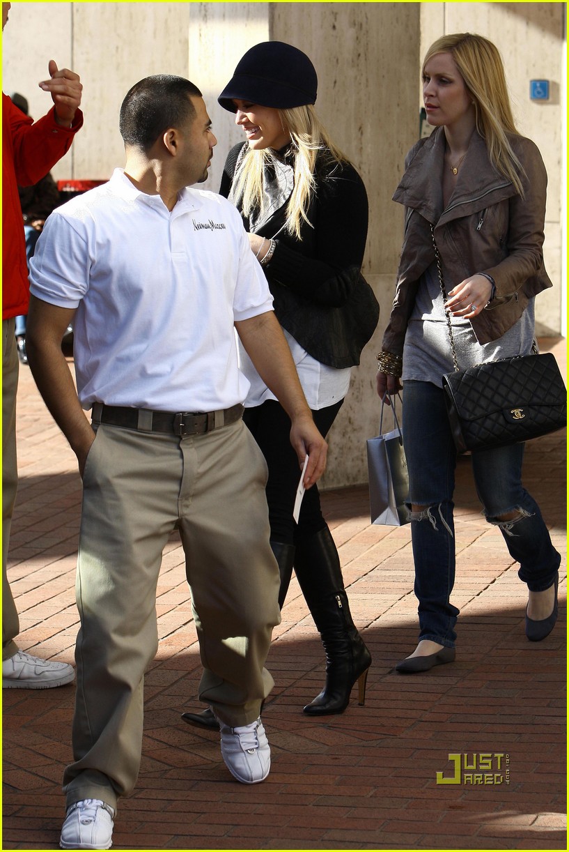 Hilary Duff is a Beverly Hills Hottie: Photo 2411231 | Hilary Duff ...