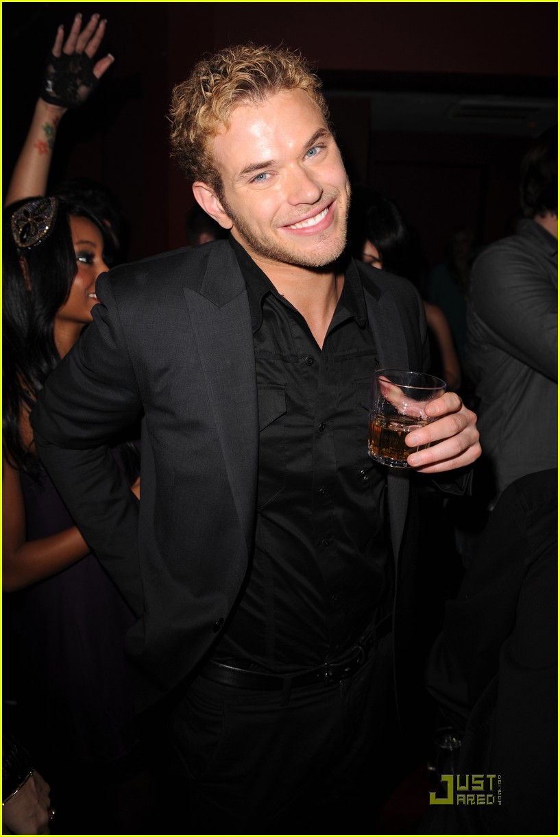 Kellan Lutz: Have a Klutch New Year!: Photo 2405359 | Brad Walsh, Christian Siriano, Gavin ...