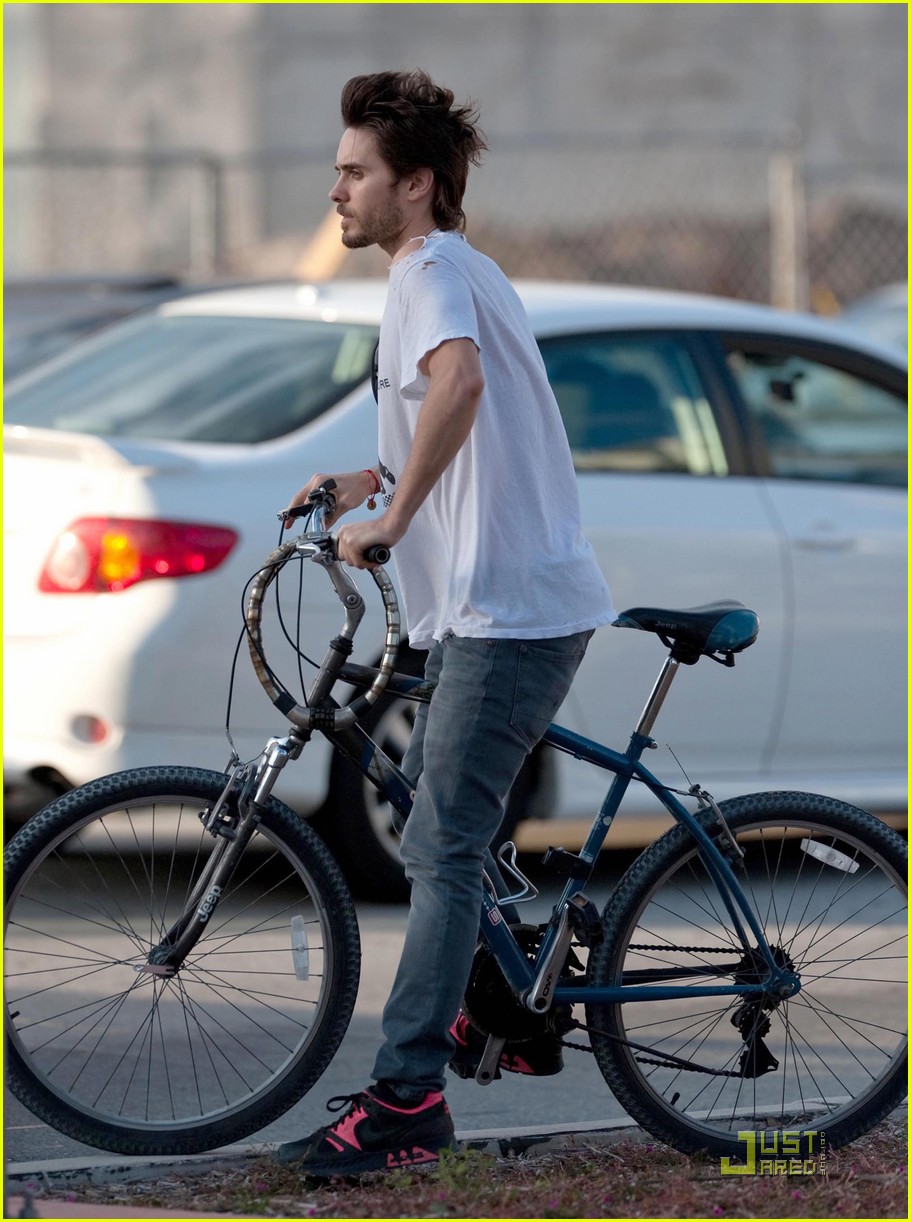 Jared Leto: Cowboy Hat Hippie - VIDEO!: Photo 2405568 | Jared Leto ...