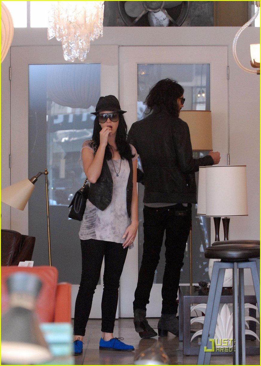 Katy Perry Is Happy To Perform At Haze: Photo 2411186 | Katy Perry, Russell Brand Photos | Just ...