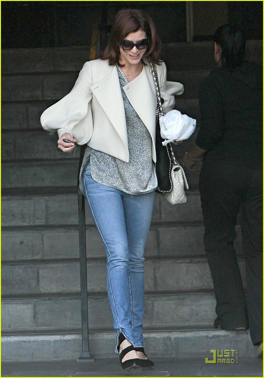 Kate Walsh Looks Skin-tastic: Photo 2406319 | Kate Walsh Photos | Just ...