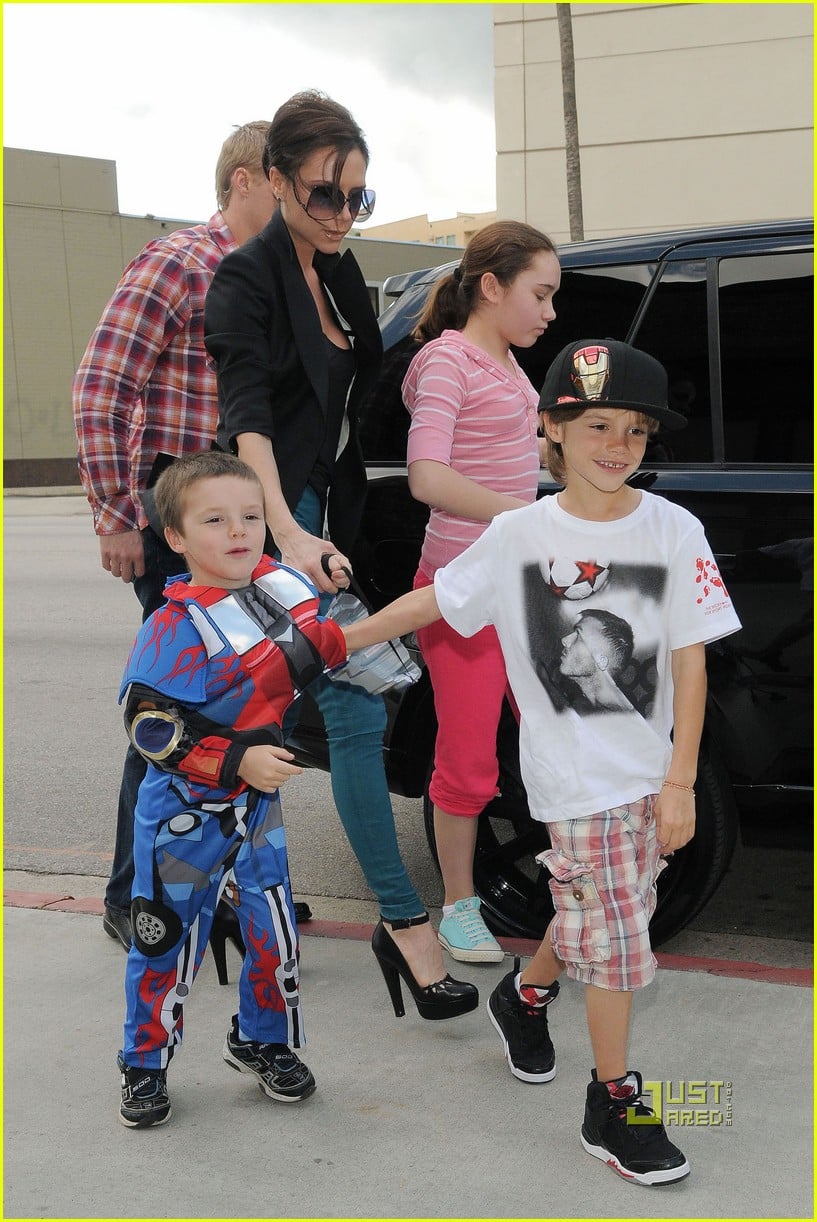 Cruz Beckham: Transformers Birthday Bash!: Photo 2429122 | Brooklyn ...