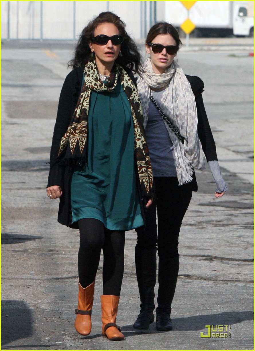 Rachel Bilson Meets With Her Mom: Photo 2413604 | Rachel Bilson Photos ...