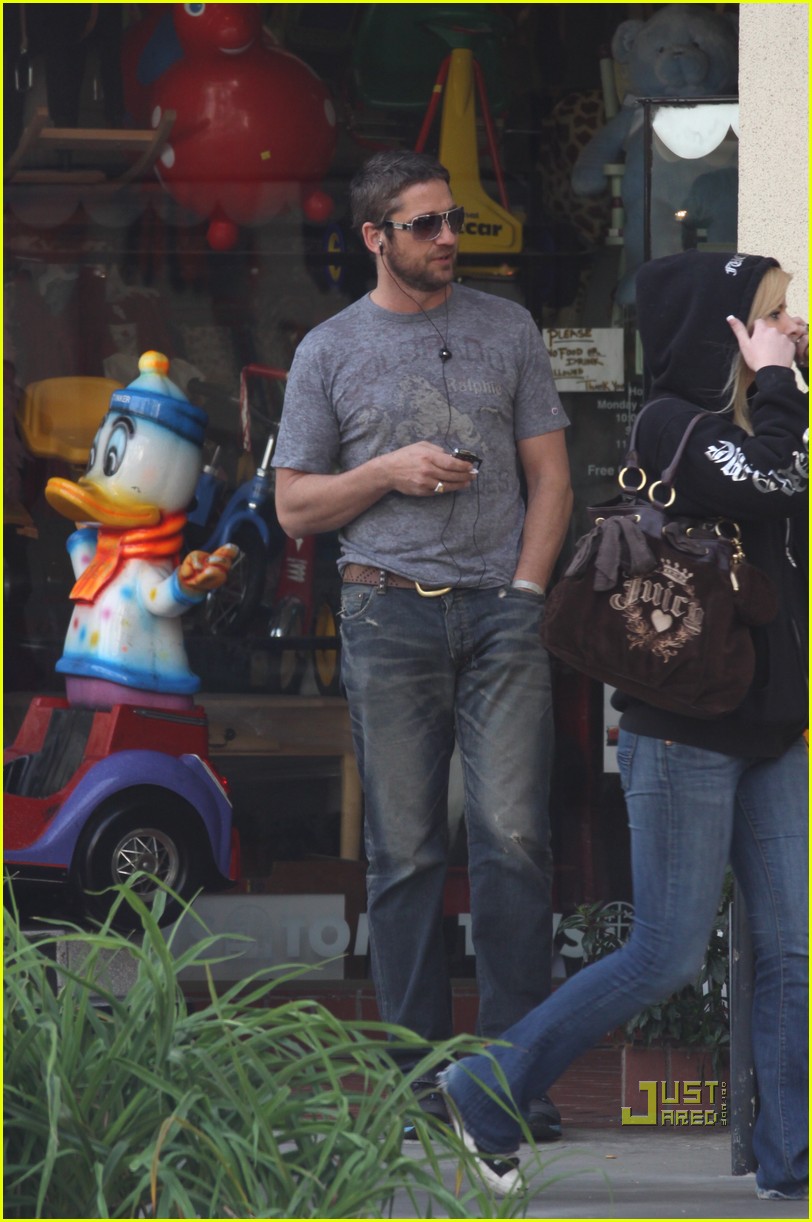 Gerard Butler Talks Romance Rumors: Photo 2413518 | Gerard Butler ...