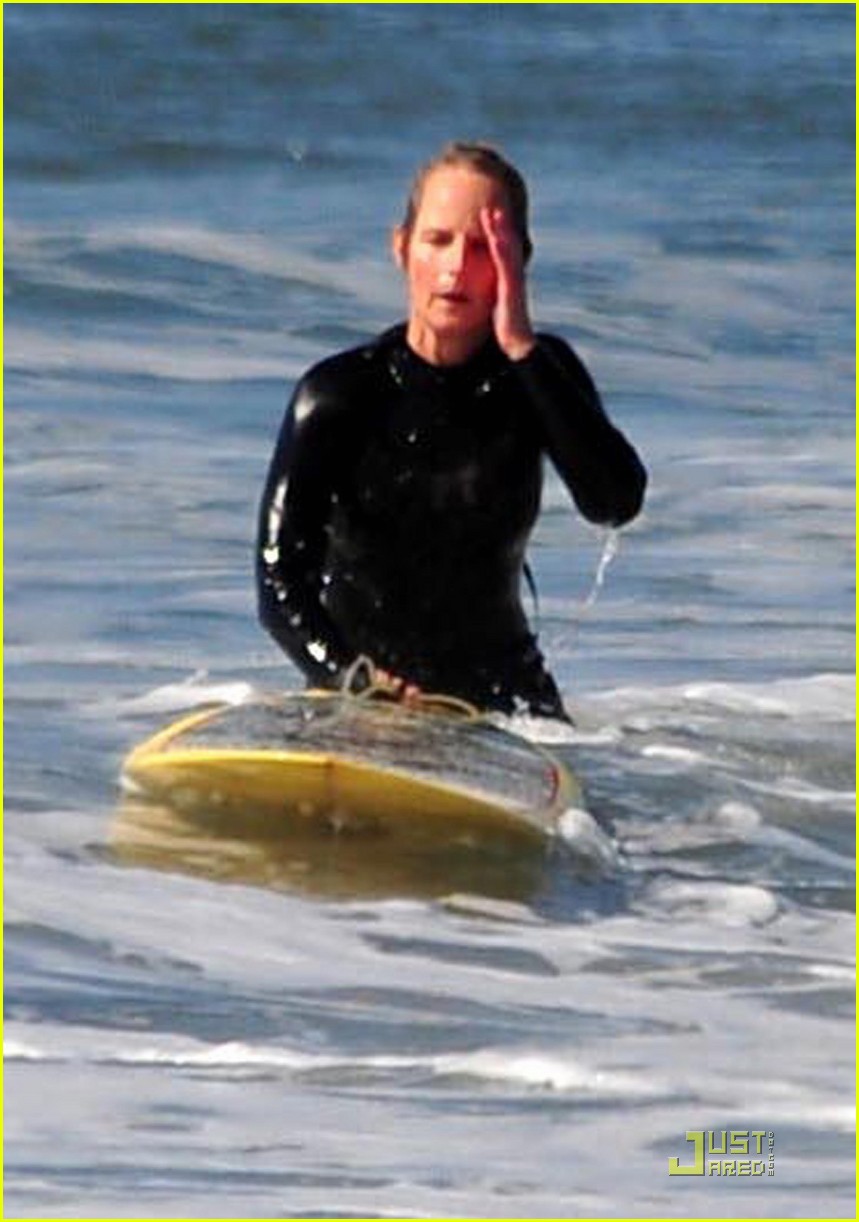 Helen Hunt: Surf's Up!: Photo 2425389 | Helen Hunt Photos | Just Jared ...