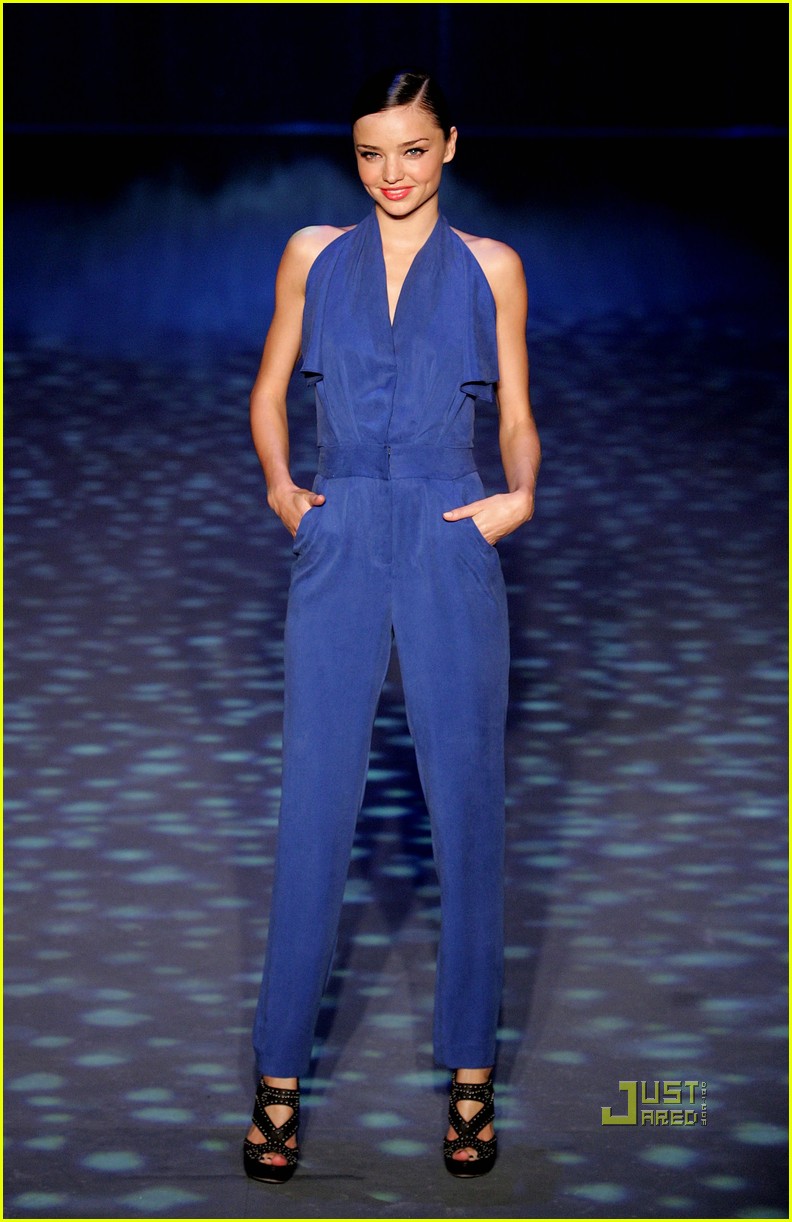 Miranda Kerr Gets Chained Up: Photo 2426636 | Miranda Kerr Photos ...