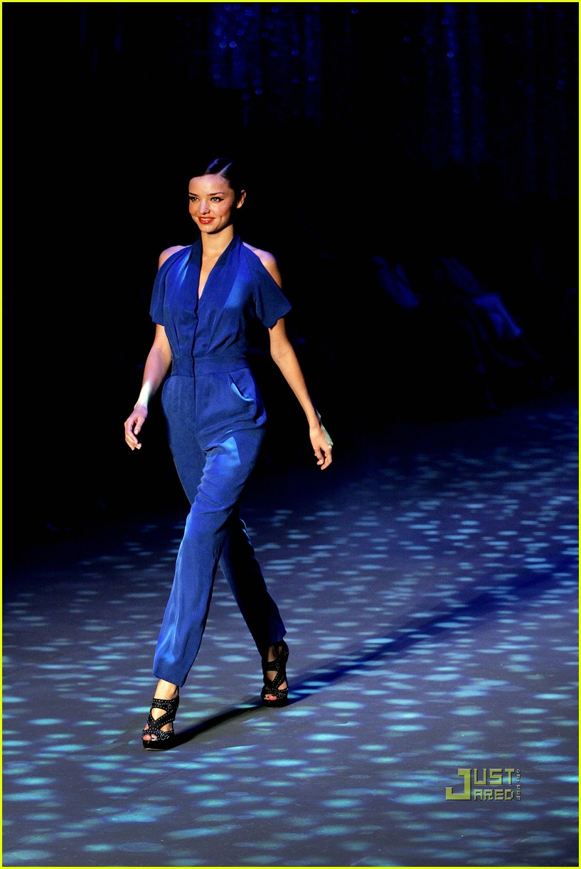 Miranda Kerr Gets Chained Up: Photo 2426652 | Miranda Kerr Photos ...