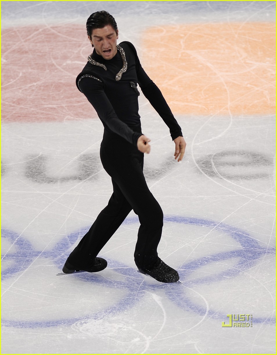Evan Lysacek Wins Figure Skating Gold... In Vera Wang: Photo 2429012 ...