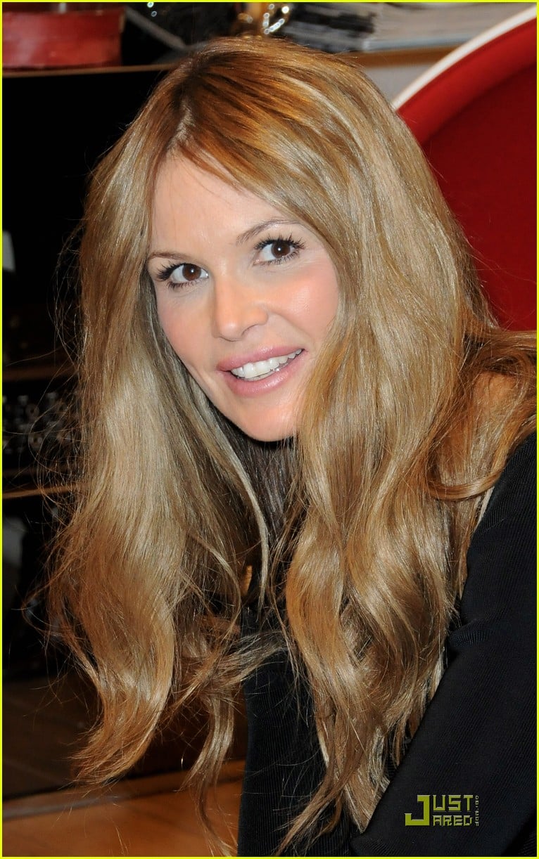 Elle Macpherson: Host Of Britain's Next Top Model: Photo 2424816 | Elle ...