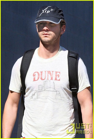 Shia LaBeouf: Dune Dune Dune...: Photo 2426882 | Shia LaBeouf Pictures ...