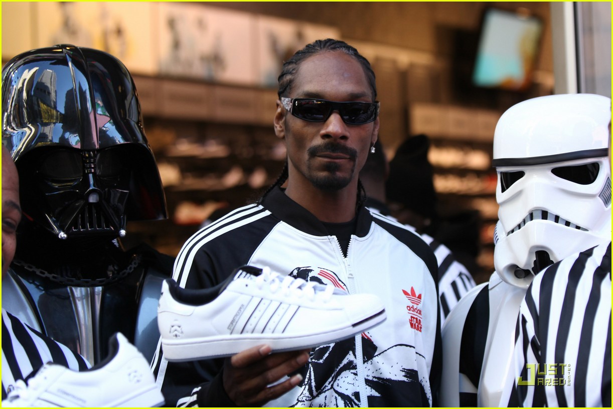 Snoop Dogg: Darth Vizzle Fo' Rizzle: Photo 2425403 | Snoop Dogg Photos ...