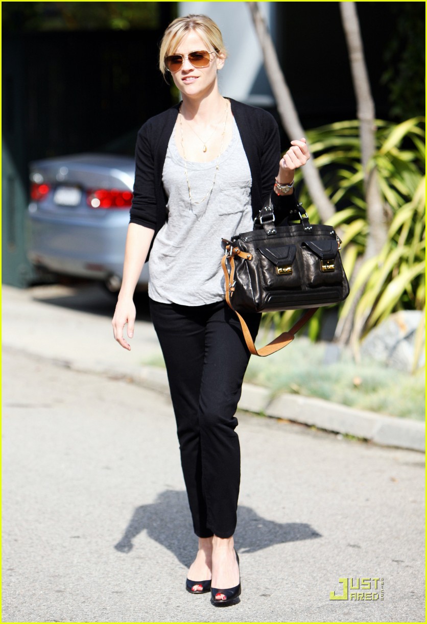 Reese Witherspoon: Giddy Girl: Photo 2428873 | Reese Witherspoon Photos ...