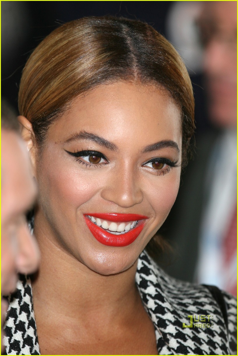 Beyonce & Jay-Z Break Ground in Brooklyn : Photo 2434177 | Beyonce ...
