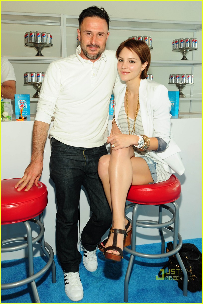 Celebs Do Egg-cellent Work for Pepsi Refresh Project: Photo 2438321 ...