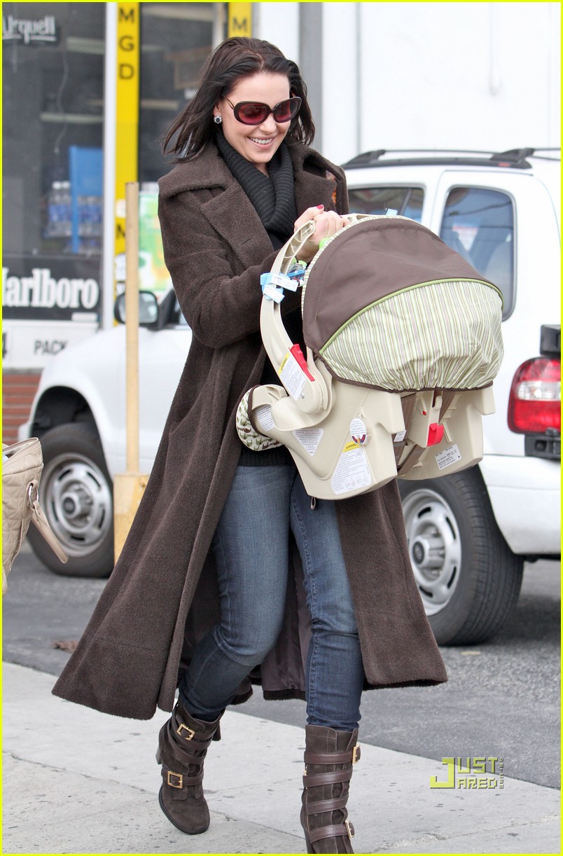 Katherine Heigl Debuts A Darker 'Do: Photo 2433571 | Katherine Heigl ...