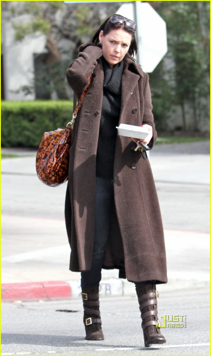 Katherine Heigl Debuts A Darker 'Do: Photo 2433572 | Katherine Heigl ...