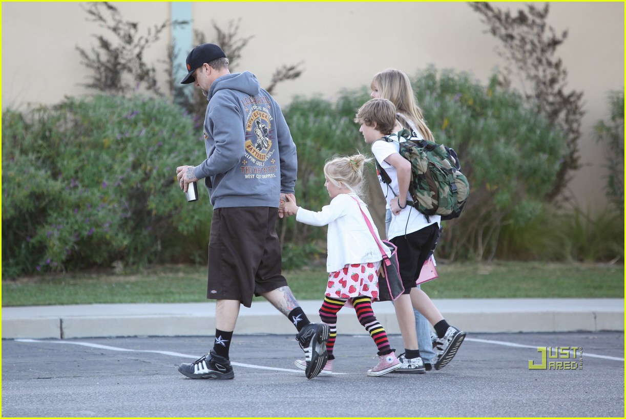 Photo: jesse james kids school 13 | Photo 2435618 | Just Jared ...