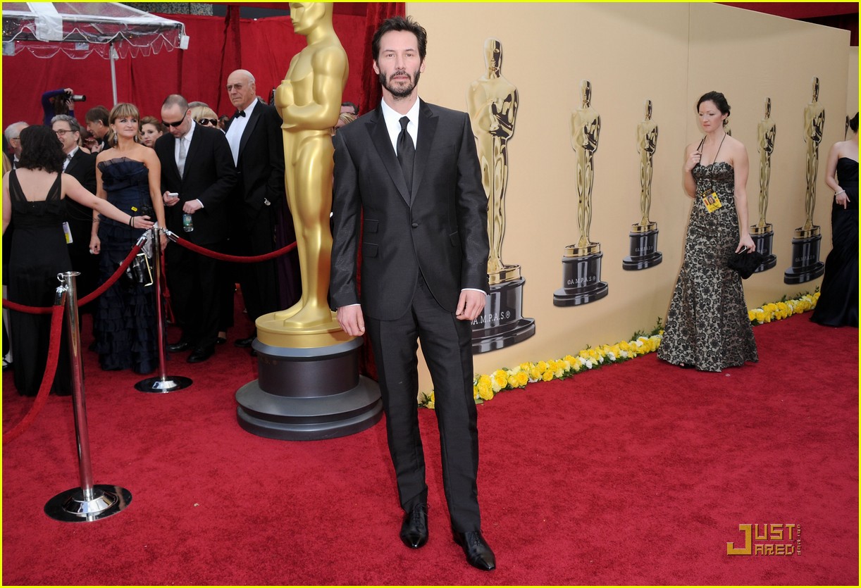 Keanu Reeves -- Oscars 2010 Red Carpet: Photo 2432997 | 2010 Oscars ...