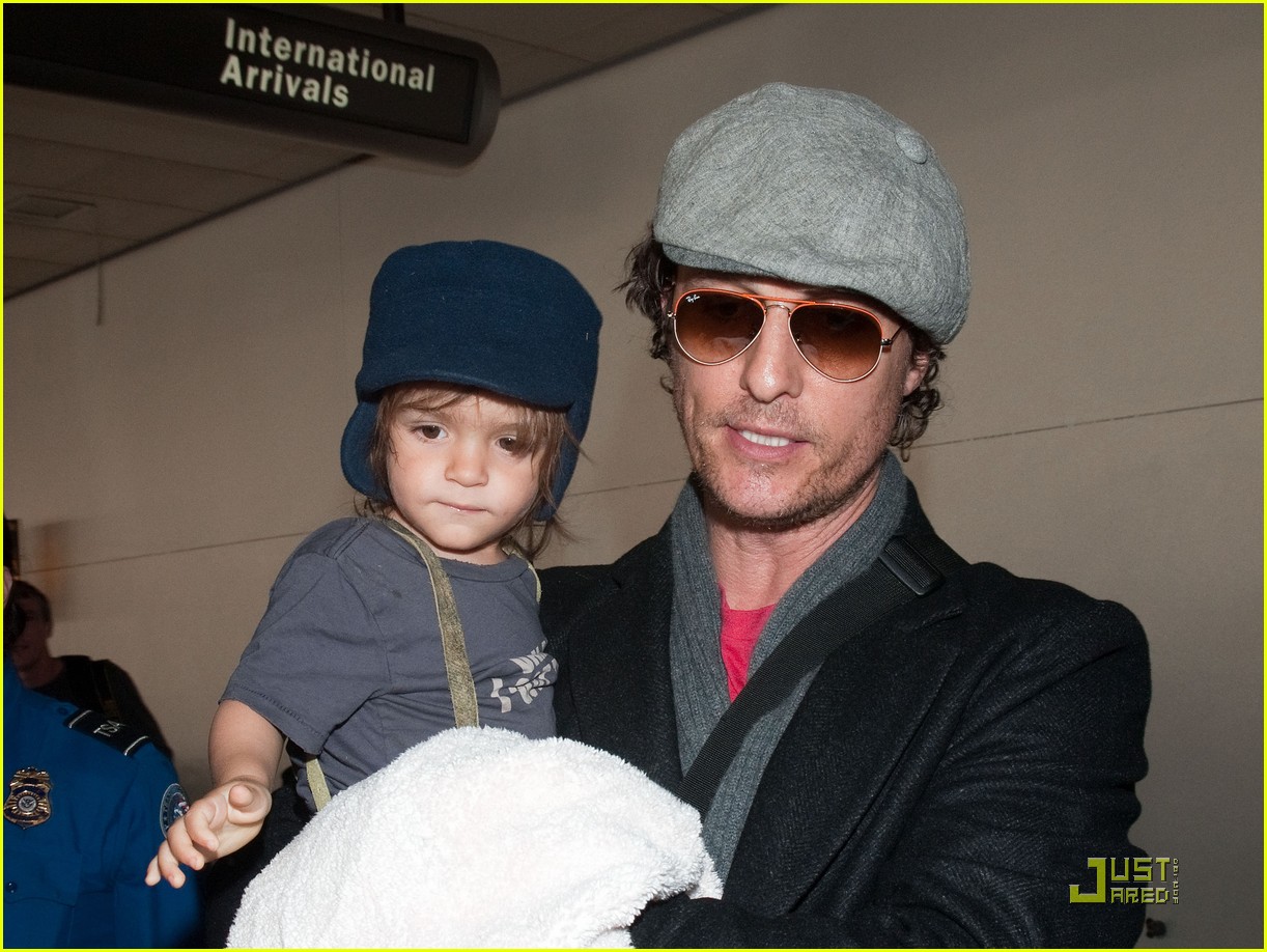 Matthew McConaughey's Family Fun: Photo 2434729 | Camila Alves ...