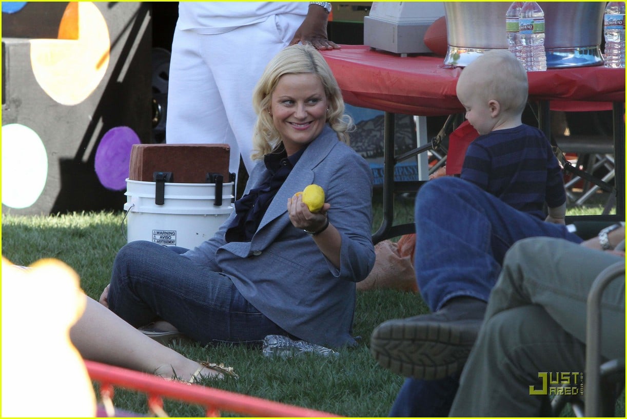 Amy Poehler: Archie On The Lot!: Photo 2436975 | Amy Poehler, Archie ...