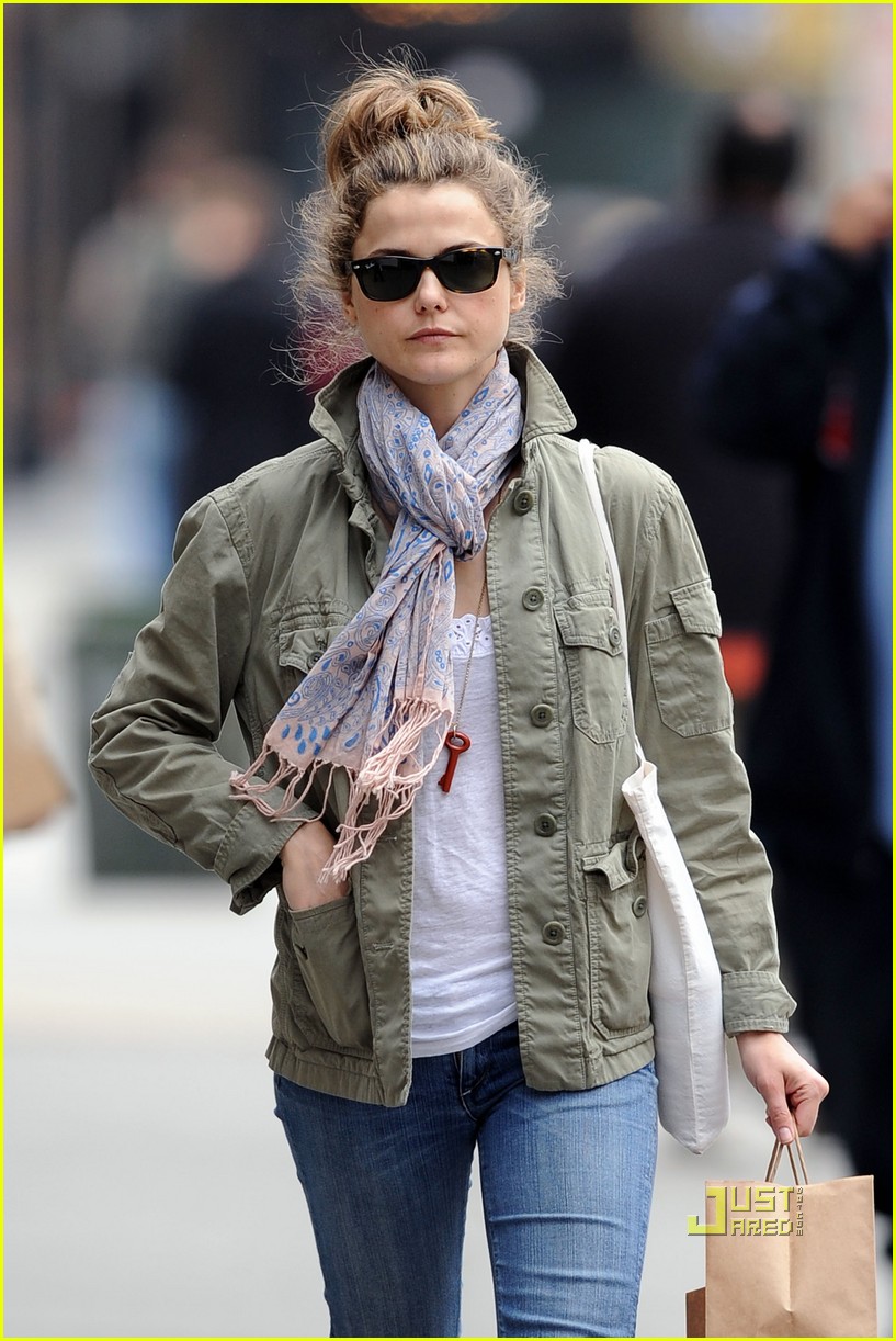 Keri Russell Snacks on Soup: Photo 2437422 | Keri Russell Photos | Just ...