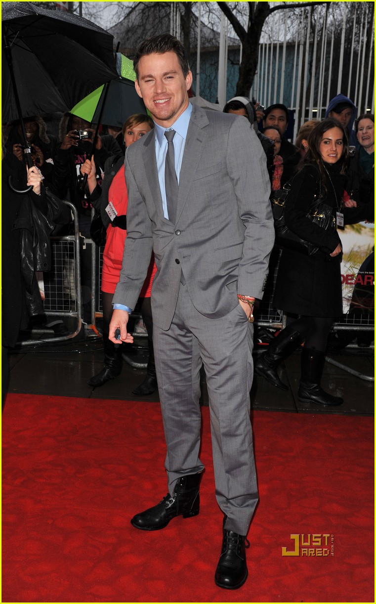 Amanda Seyfried & Channing Tatum: 'Dear John' Duo: Photo 2438795 ...