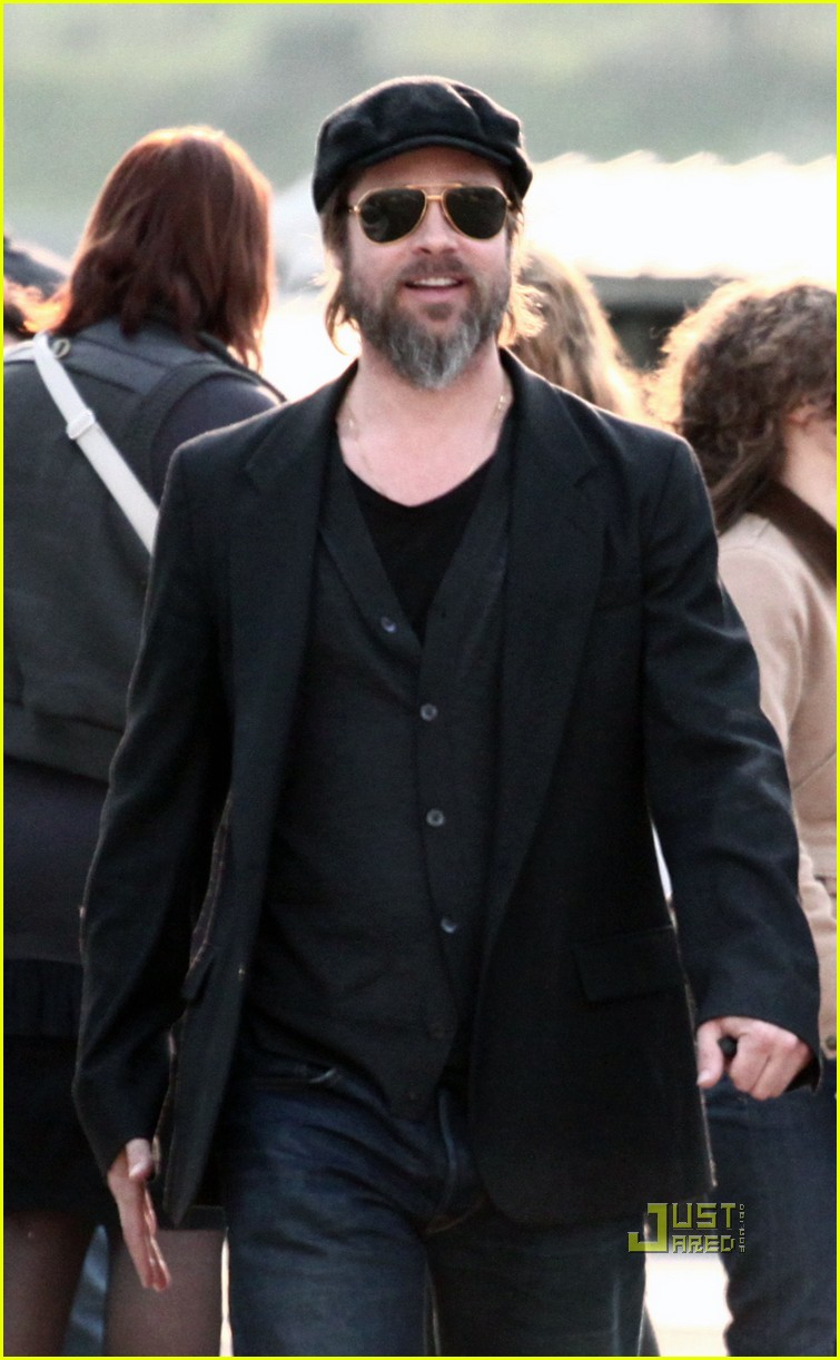 Brad Pitt: 'Tree of Life' Talk!: Photo 2442510 | Brad Pitt Photos ...