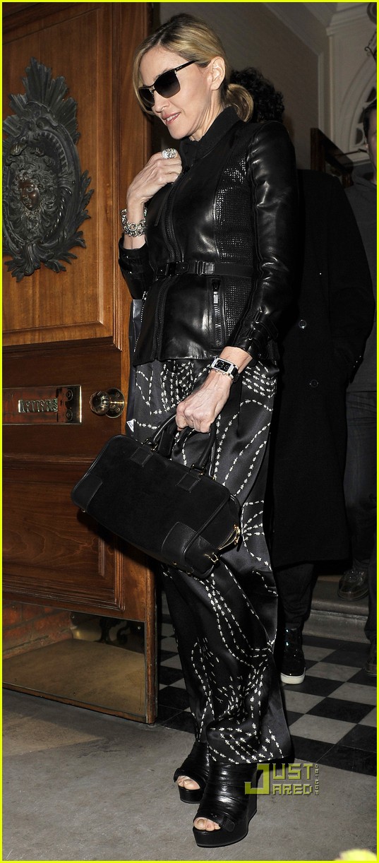 Gwyneth Paltrow & Madonna: Chelsea Chicks: Photo 2439319 | Gwyneth ...