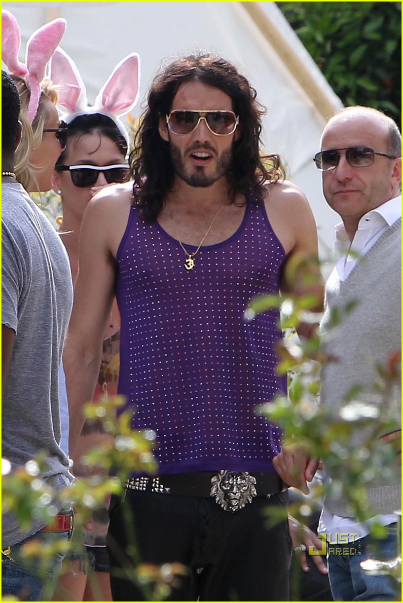 Katy Perry & Russell Brand Throw A Hoppin' Easter Party: Photo 2440152 ...