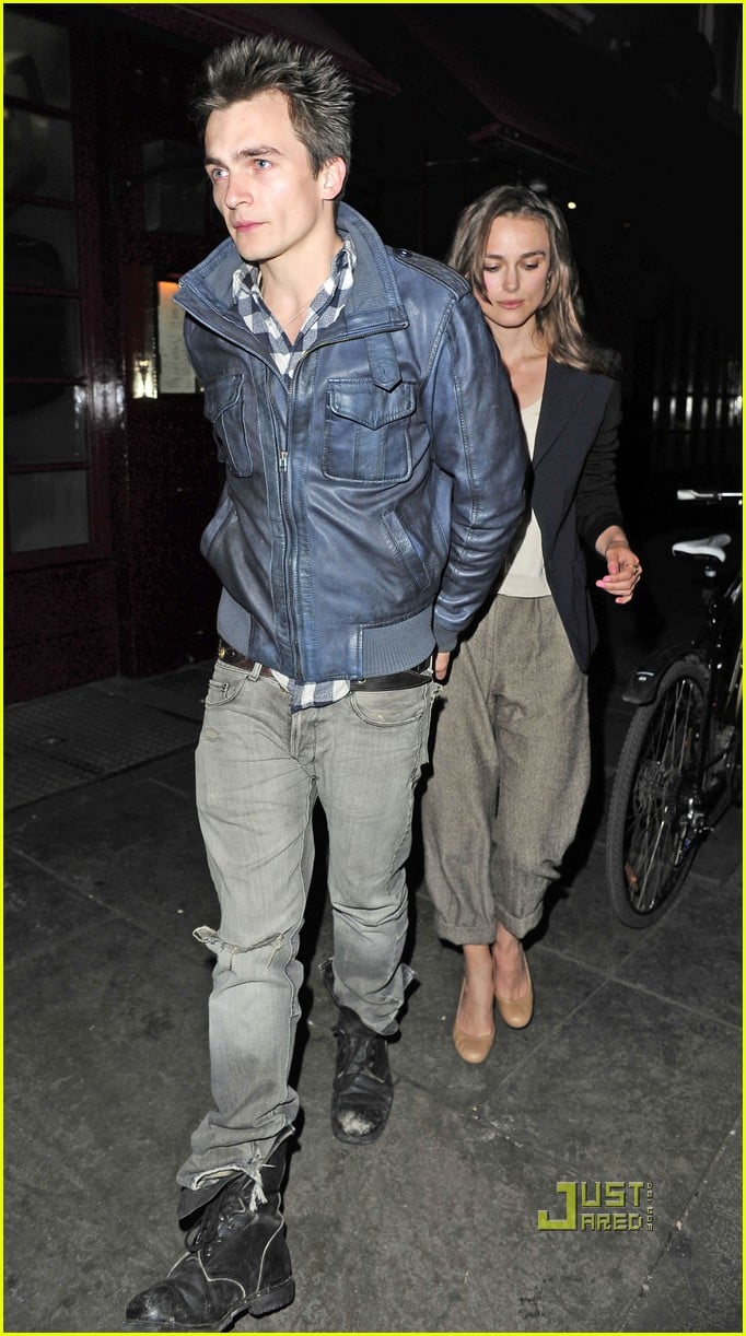 Keira Knightley & Rupert Friend: London Lovebirds: Photo 2443062 ...