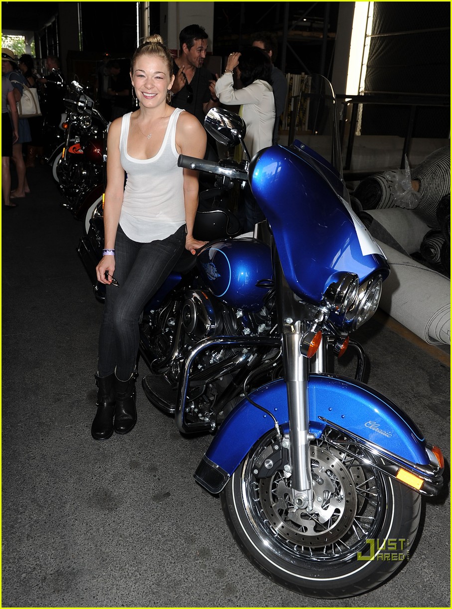LeAnn Rimes & Eddie Cibrian: Motorcycle Mates: Photo 2443305 | Eddie ...