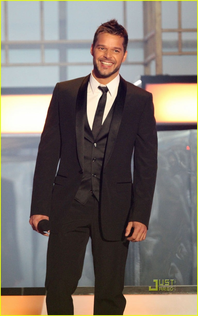 Ricky Martin Hits Billboard Latin Music Awards: Photo 2446746 | Ricky ...