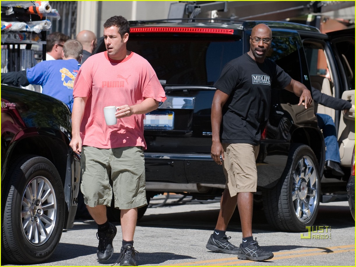 Jennifer Aniston Attracts Thousands For New Movie : Photo 2440589 ...