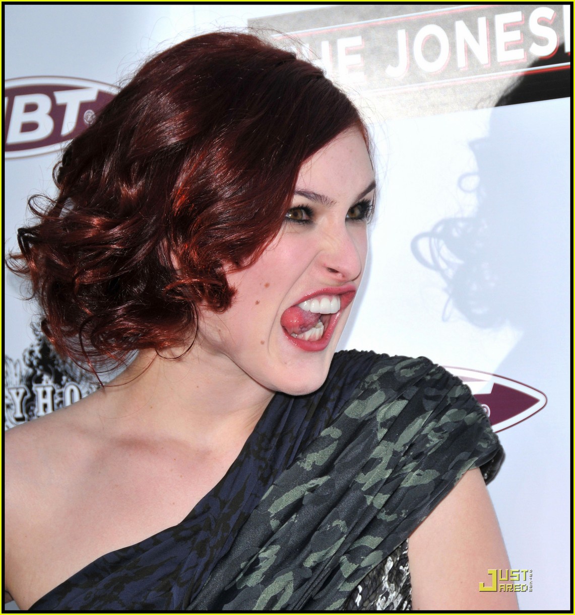 Rumer Willis & Demi Moore Keep Up With 'The Joneses': Photo 2441211 ...