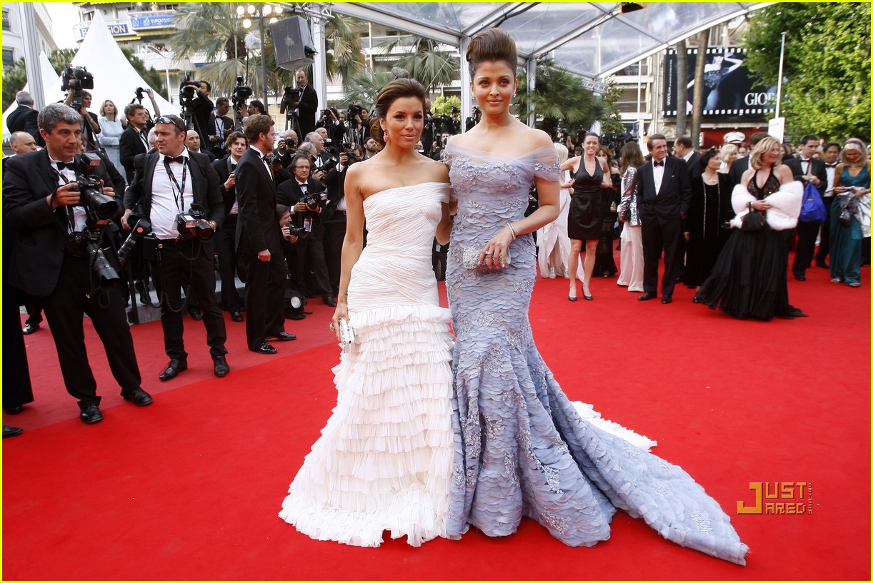 Aishwarya Rai: CANNES, CANNES!: Photo 2449943 | 2010 Cannes Film ...