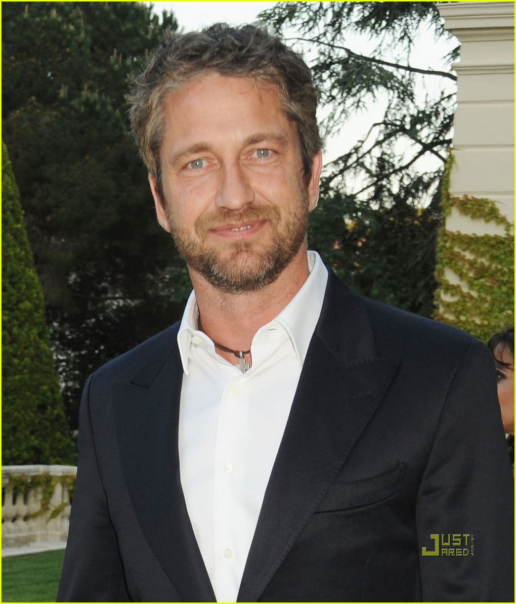Gerard Butler is amfAR Amazing: Photo 2452287 | Gerard Butler Photos ...