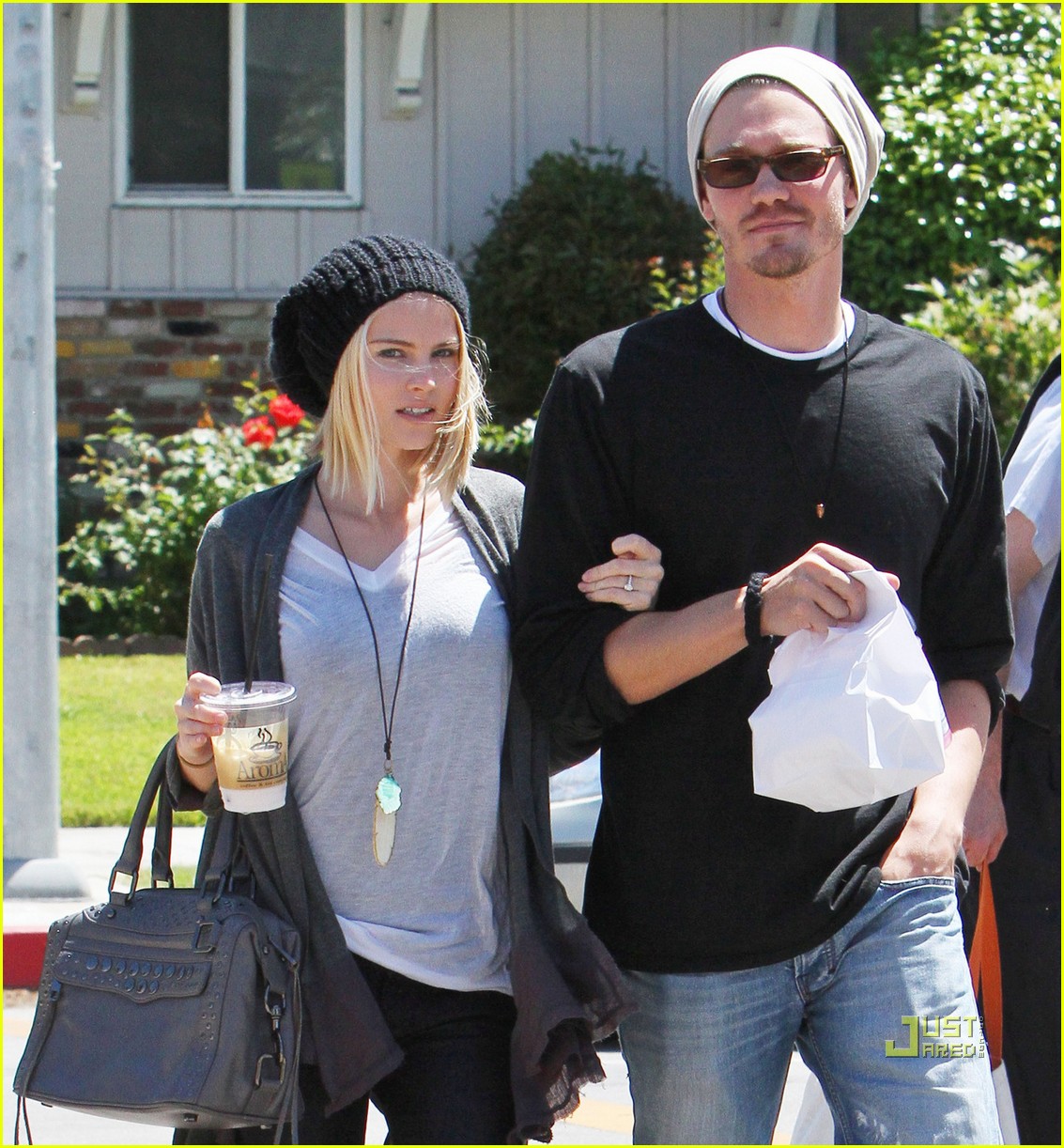Chad Michael Murray & Kenzie Dalton: Beanie Bunch: Photo 2454131 | Chad ...