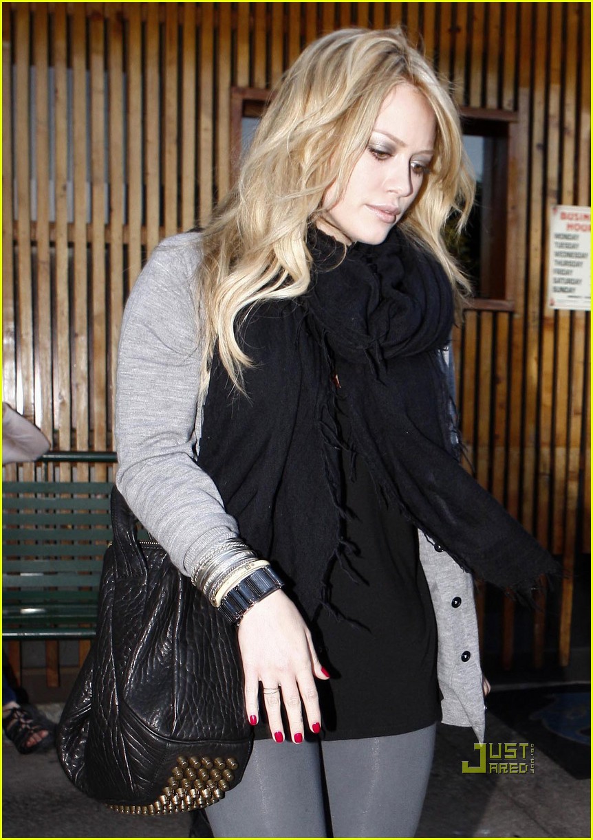 Hilary Duff & Mike Comrie: Katsuya Couple: Photo 2454697 | Hilary Duff ...
