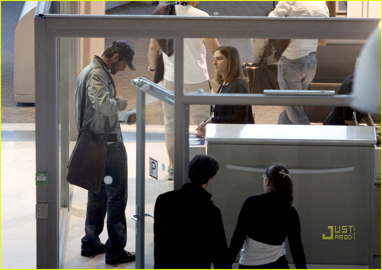 Gerard Butler is a NICE Man: Photo 2453025 | Gerard Butler Photos ...