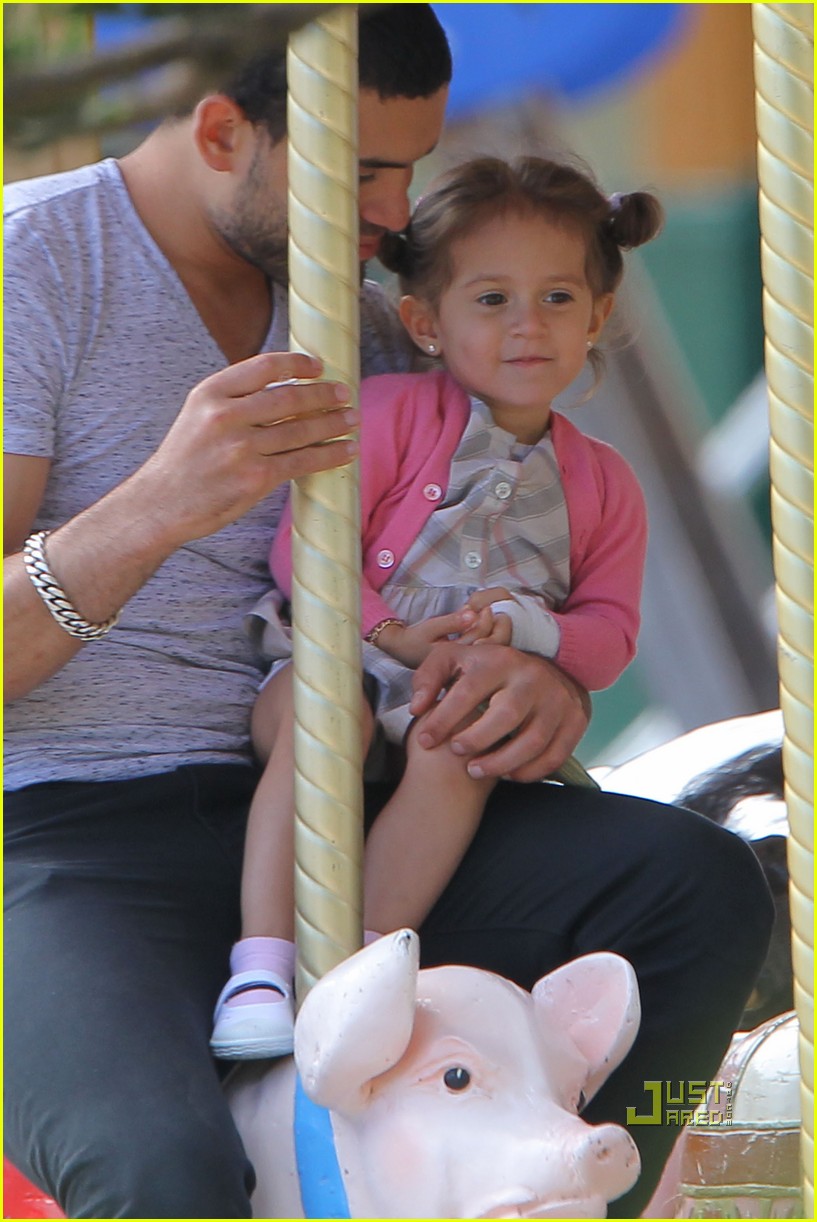 Jennifer Lopez & Marc Anthony: Pucci Pair: Photo 2449348 | Benny Medina ...