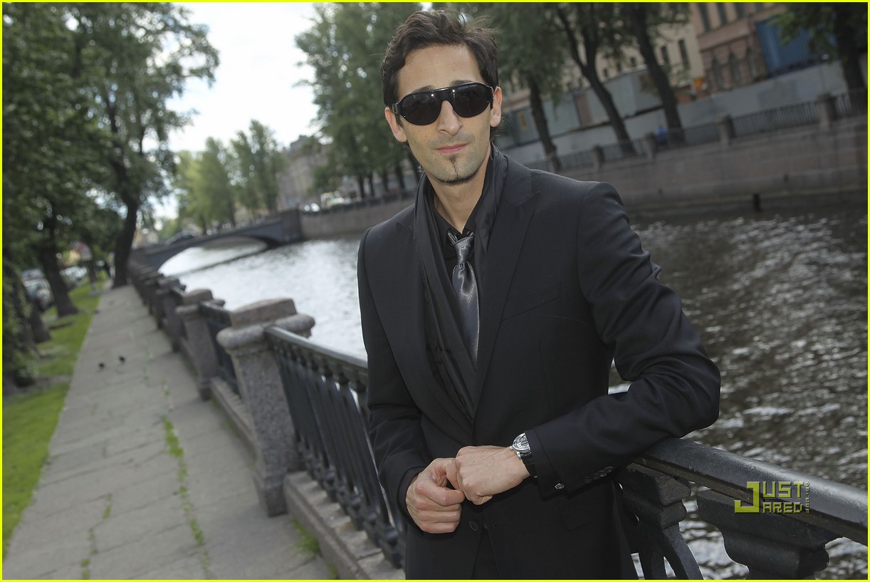 Adrien Brody: St. Petersburg with Eva Green!: Photo 2459969 | Adrien ...