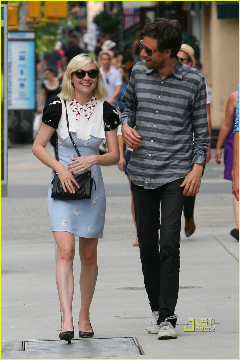 Kirsten Dunst & Jason Boesel: Soho Stroll: Photo 2462157 | Jason Boesel ...