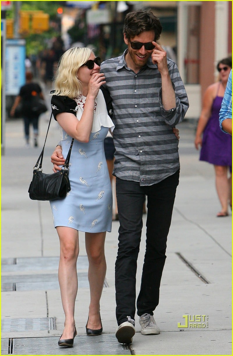Kirsten Dunst & Jason Boesel: Soho Stroll: Photo 2462162 | Jason Boesel ...