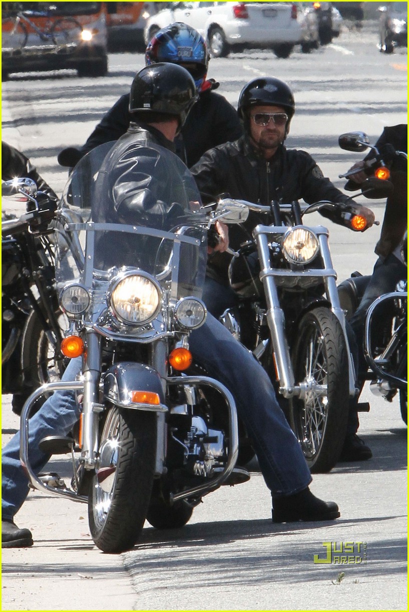 Gerard Butler: Harley Davidson Dude: Photo 2460208 | Gerard Butler ...