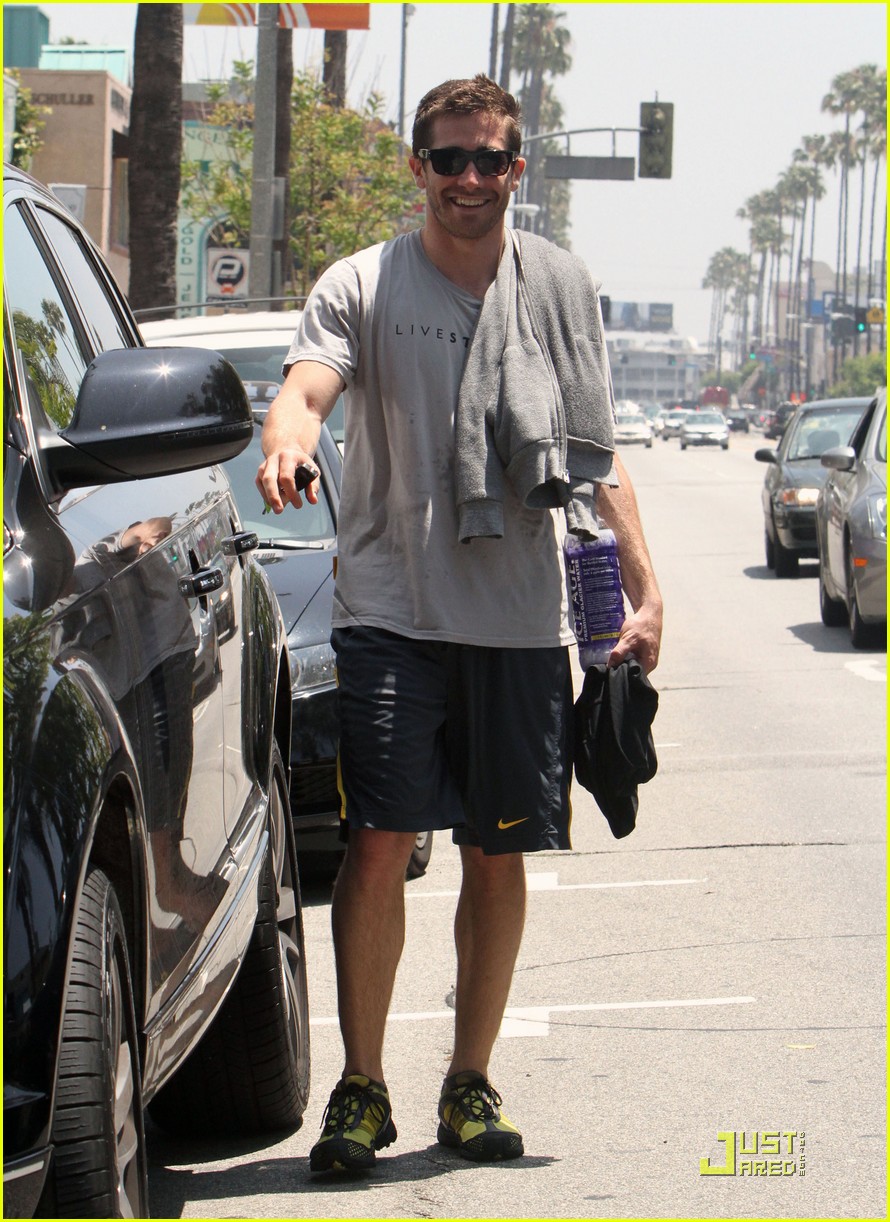 Jake Gyllenhaal: My Abs Make Me Who I Am: Photo 2456129 | Jake ...