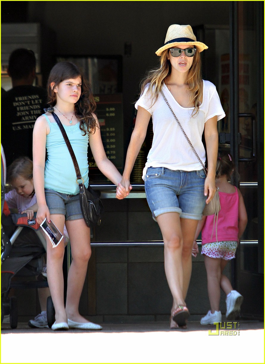 Rachel Bilson: Zoo Trip with Family!: Photo 2465910 | Rachel Bilson ...